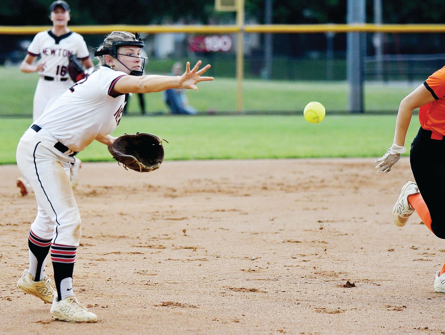 Newton softball avenges loss, shuts down Toreadors