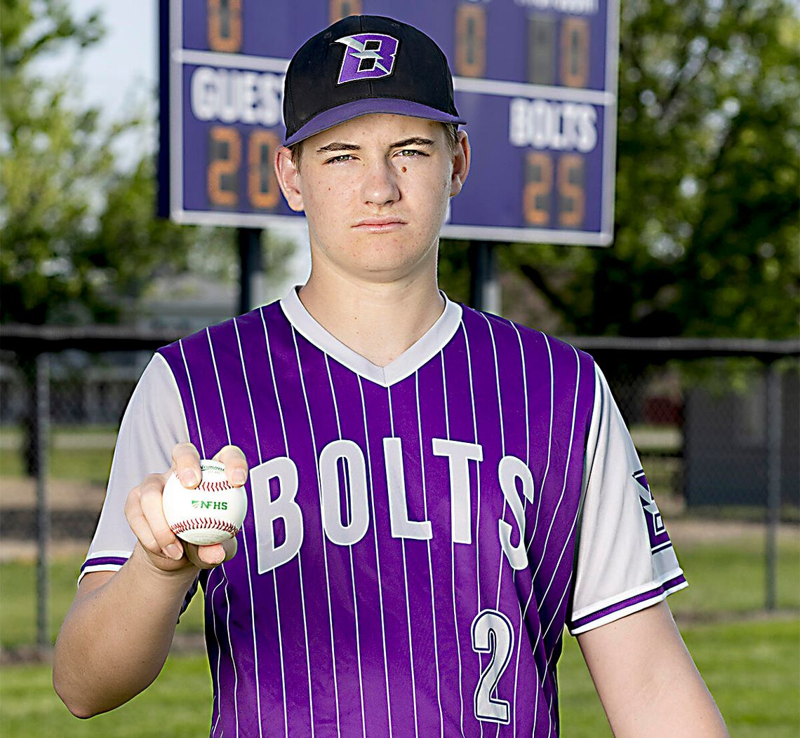 Baxter baseball routs Comets, downs Spartans in conference contests
