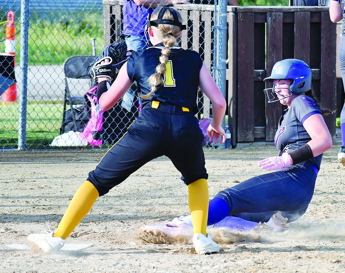 Baxter softball can’t overcome slow start against Janesville