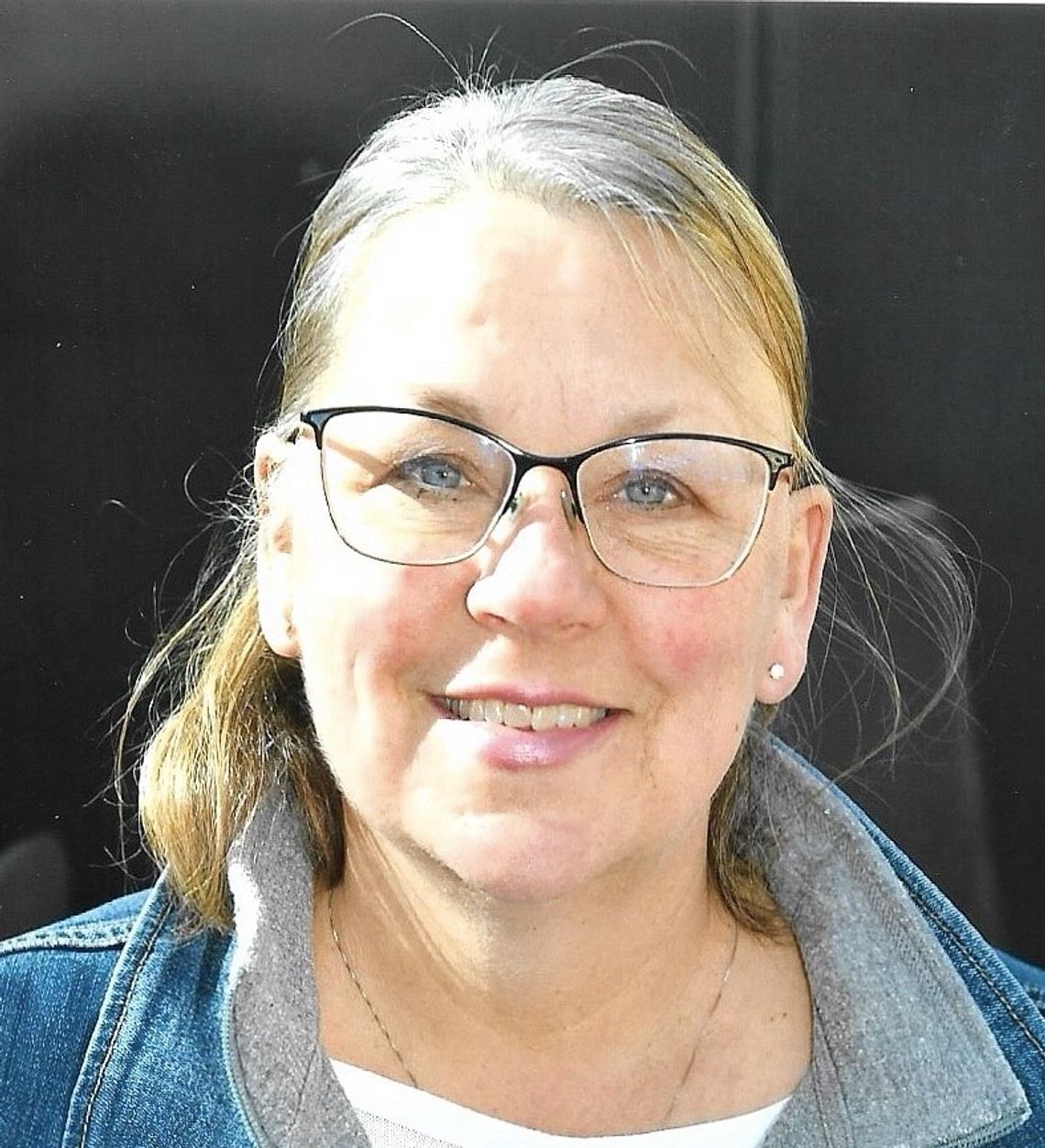 Stephanie April Wellik