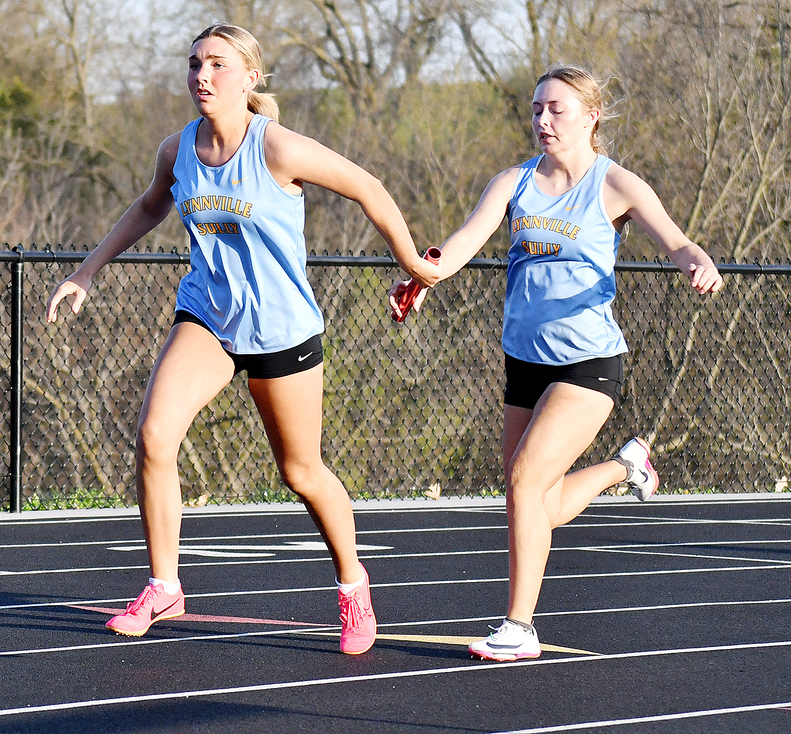 L-S girls edged by Earlham at Colfax-Mingo
