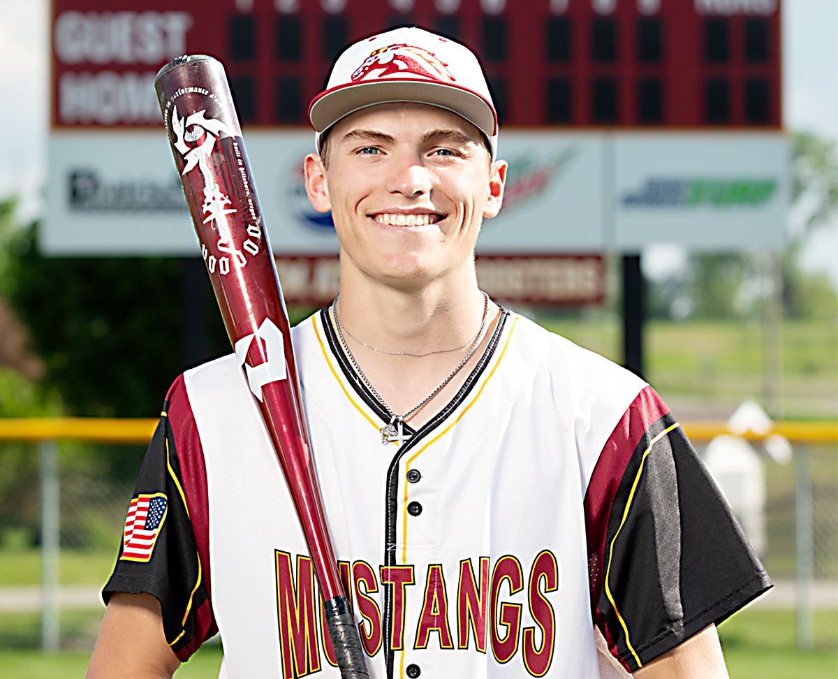 Mustangs rout Rams, shut out Pella Christian on baseball diamond