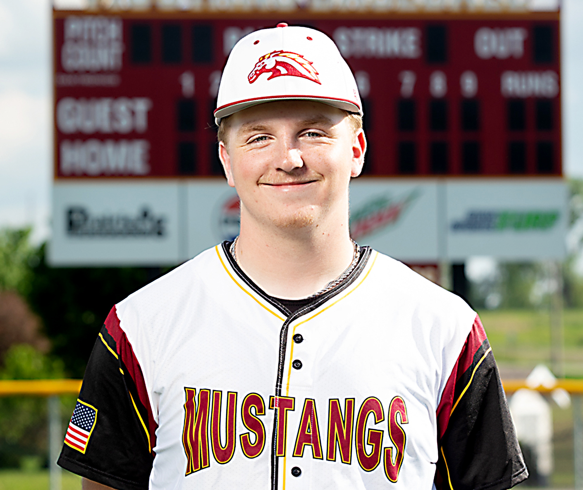 Mustangs rout Rams, shut out Pella Christian on baseball diamond