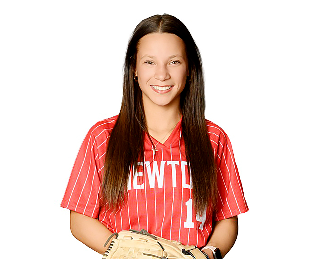 Newton softball edges EBF at Oskaloosa tournament